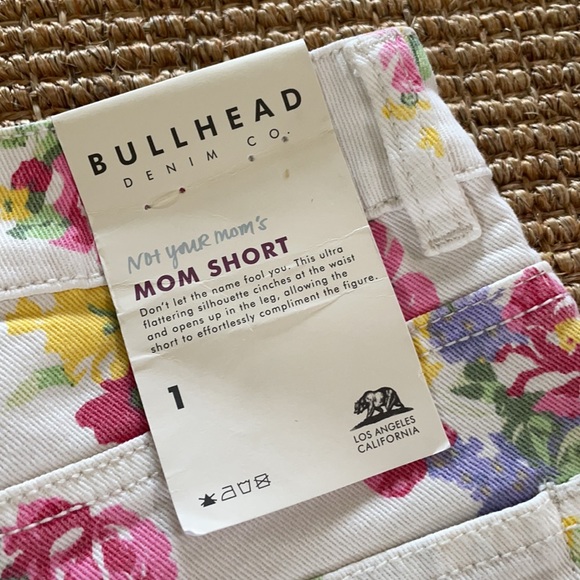 Bullhead | Shorts | Nwt Bullhead Floral Print Denim Mom Shorts | Poshmark